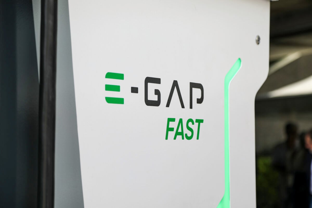 E-Gap Fast : notre découverte de la borne de recharge "off-grid"