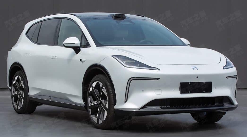 Le Rising RC7 annonce le futur SUV électrique MG Marvel R