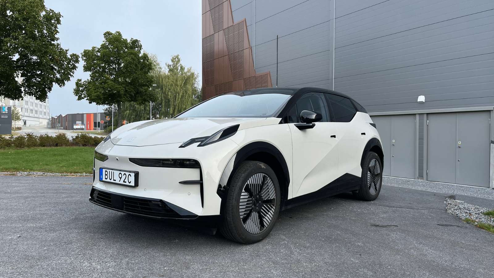 Essai vidéo - Zeekr X : silhouette suédoise, rigueur chinoise