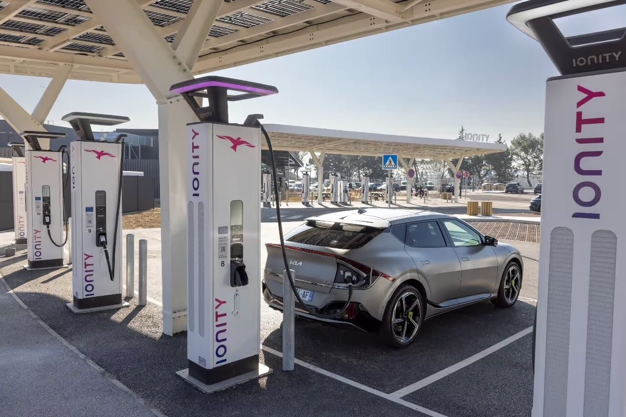 Ionity Fleet : l'opérateur lance sa carte de recharge pour les pros