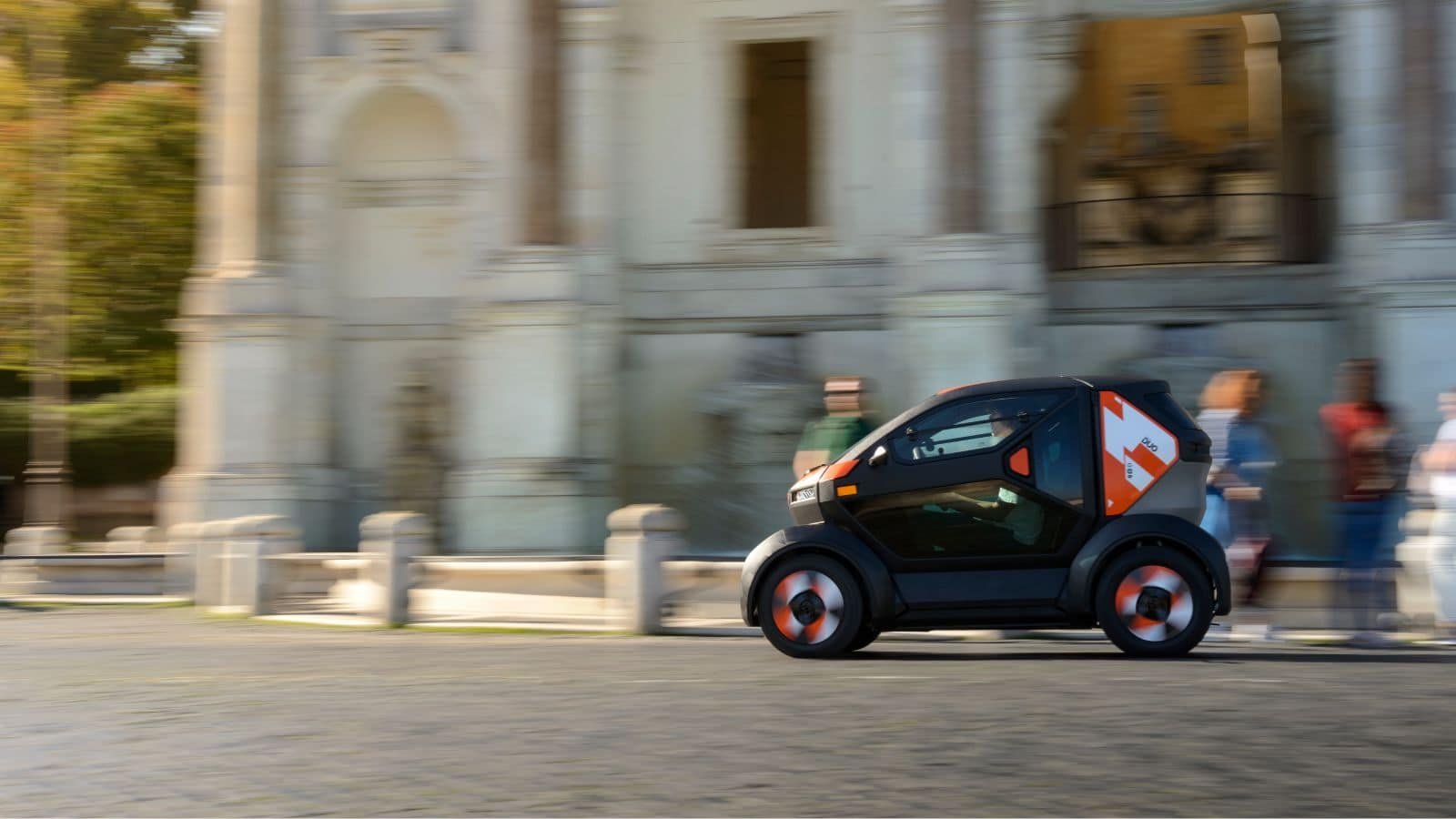Essai : Mobilize Duo, le Renault Twizy 2.0 ennemi de la Citroën Ami
