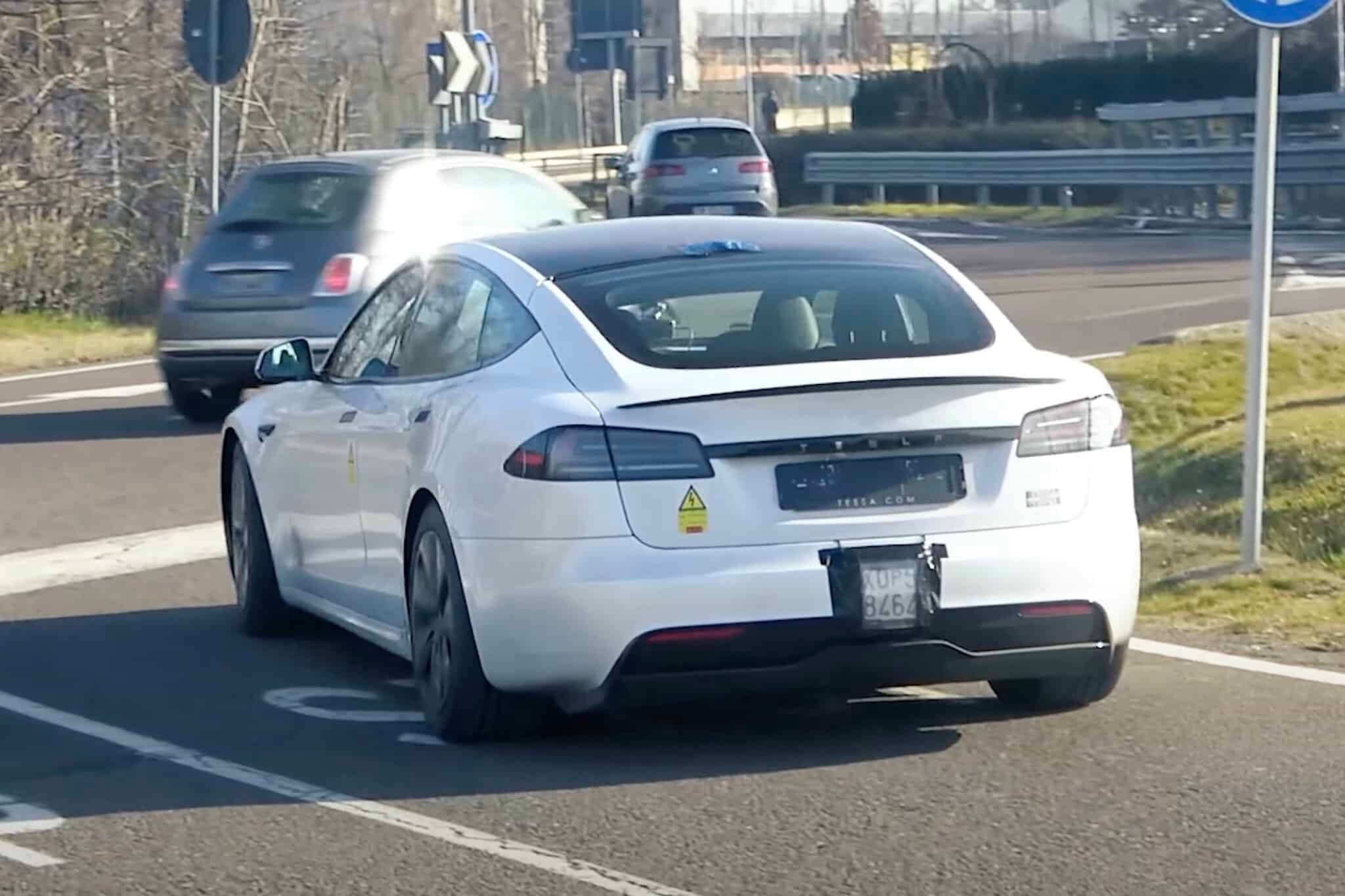 Pourquoi Ferrari teste une Tesla Model S Plaid