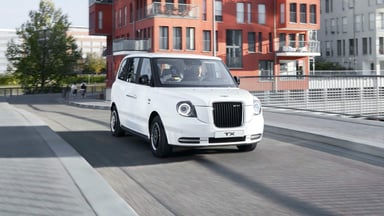 LEVC TX : batterie, autonomie, recharge, performances, prix