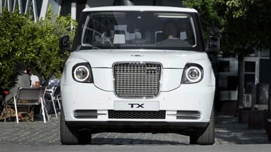 LEVC TX : batterie, autonomie, recharge, performances, prix