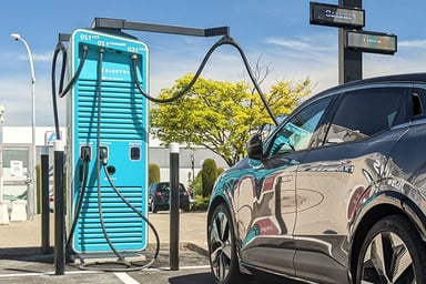 Bornes de recharge : comment Alpitronic a gagné le marché de la ...