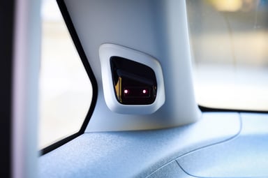 Maxus eDeliver5 : ESSAI du fourgon électrique et accessible