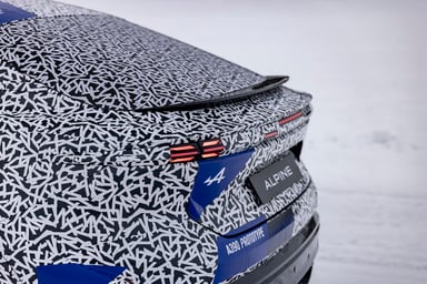 Alpine A390 : voici les premières photos et infos officielles du ...