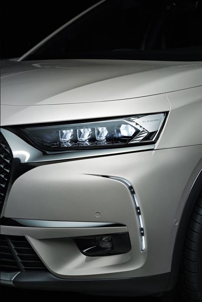 DS 7 Crossback e-tense : le SUV hybride rechargeable annonce ses tarifs