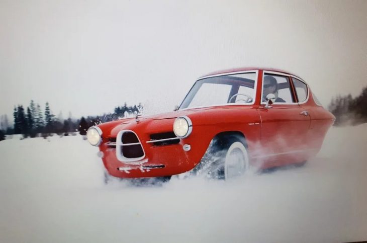 Nobe 100 : une voiture électrique pour Mister Bean