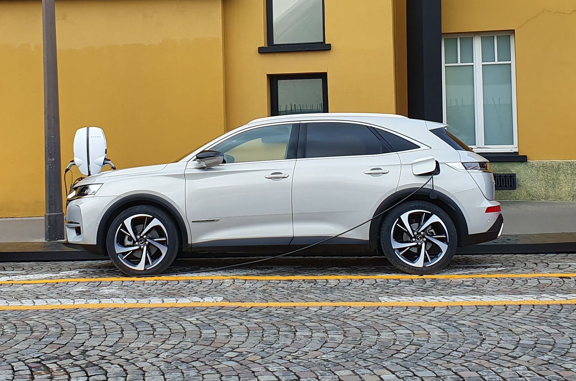 Essai DS7 Crossback E-Tense hybride rechargeable : confort et éclectisme