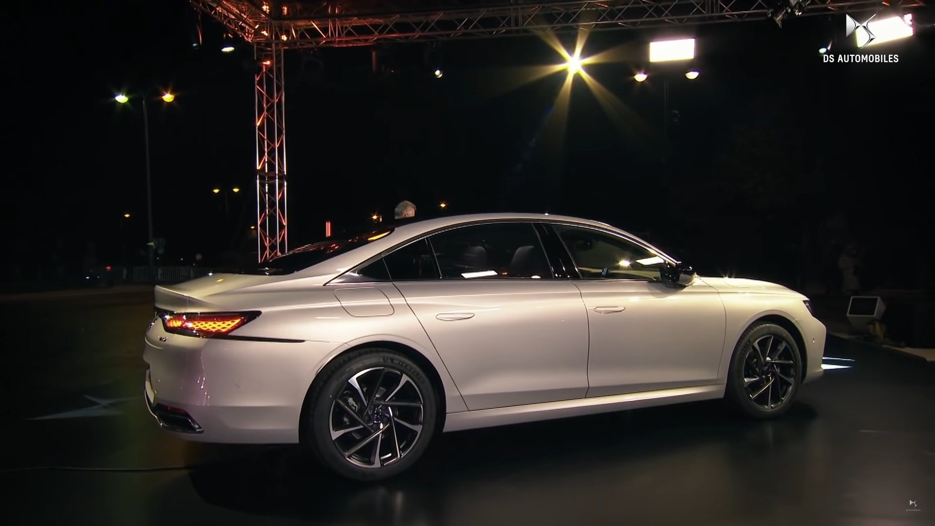 DS 9 E-Tense : fiche technique