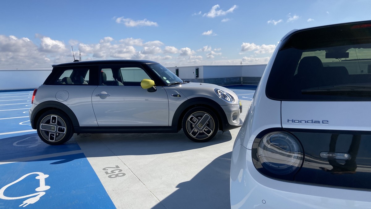 Essai Honda e VS Mini Cooper SE : le match des citadines électriques