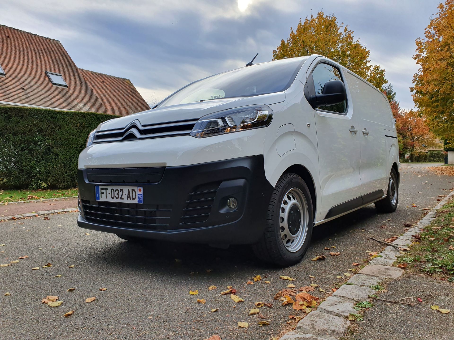 Essais Peugeot e-Expert et Citroën ë-Jumpy : les utilitaires ...