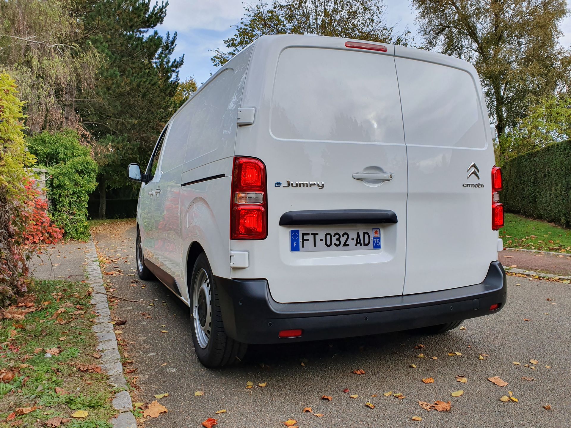 Essais Peugeot e-Expert et Citroën ë-Jumpy : les utilitaires ...