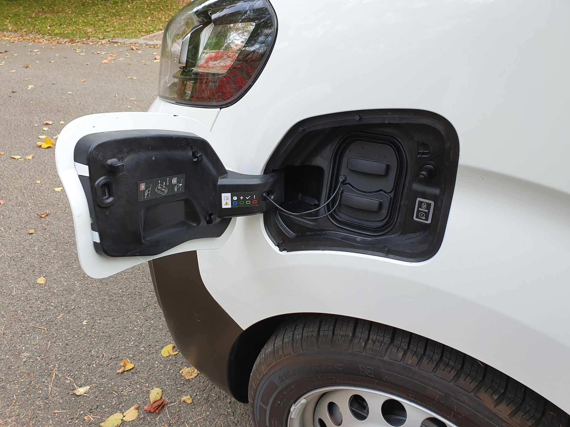 Essais Peugeot e-Expert et Citroën ë-Jumpy : les utilitaires ...