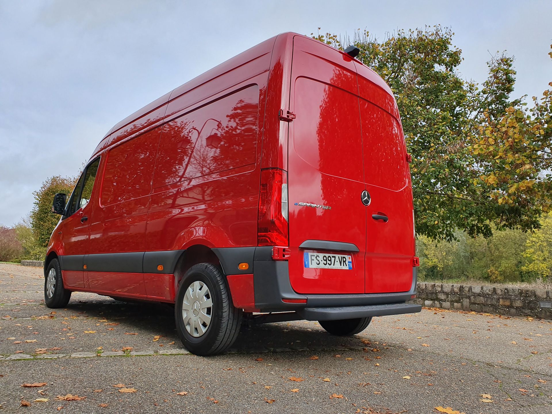 Mercedes eSprinter électrique : commercialisation, prix, autonomie