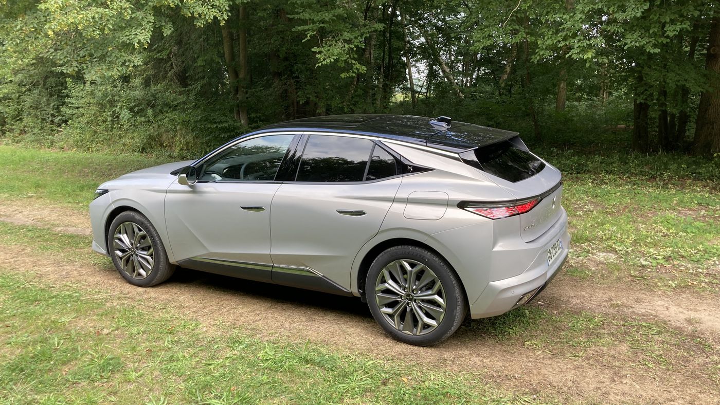 Essai DS 4 hybride rechargeable : la meilleure des compactes premiums