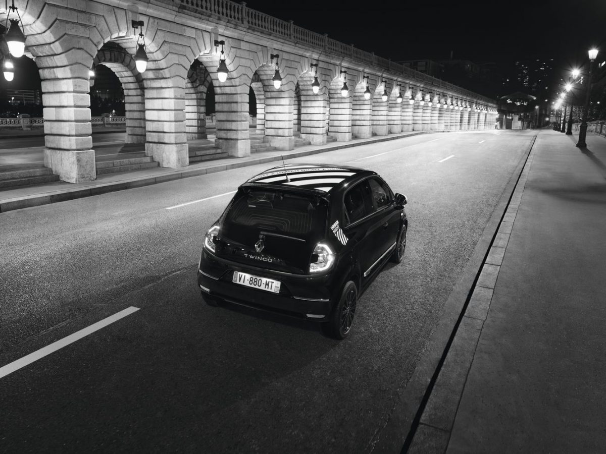 Renault Twingo ZE Urban Night : la citadine électrique en mode « Men in ...