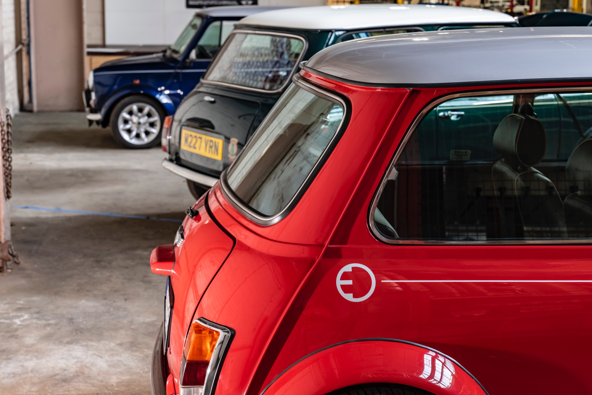 Mini Recharged : un retrofit électrique officiel pour la Mini Classic