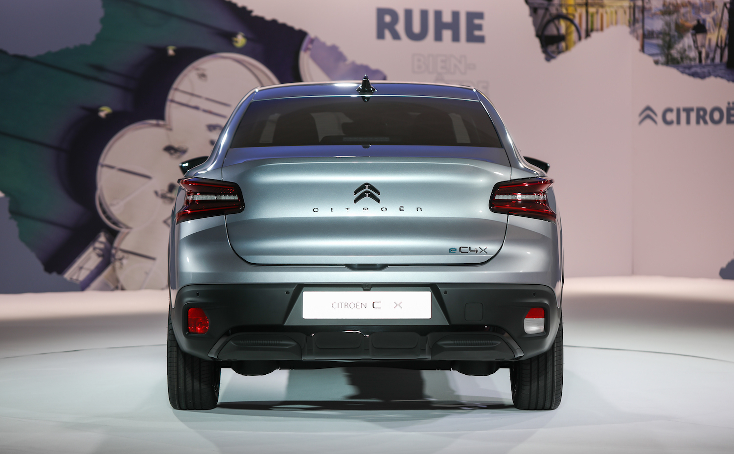 Citroën ë-C4 X : notre découverte de la baby C5 X électrique