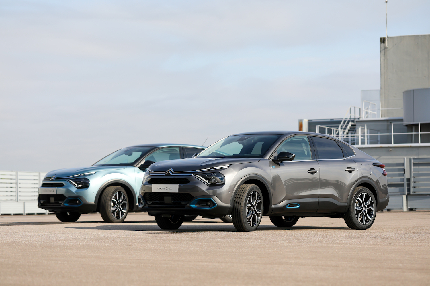 Citroën ë-C4 X : notre découverte de la baby C5 X électrique