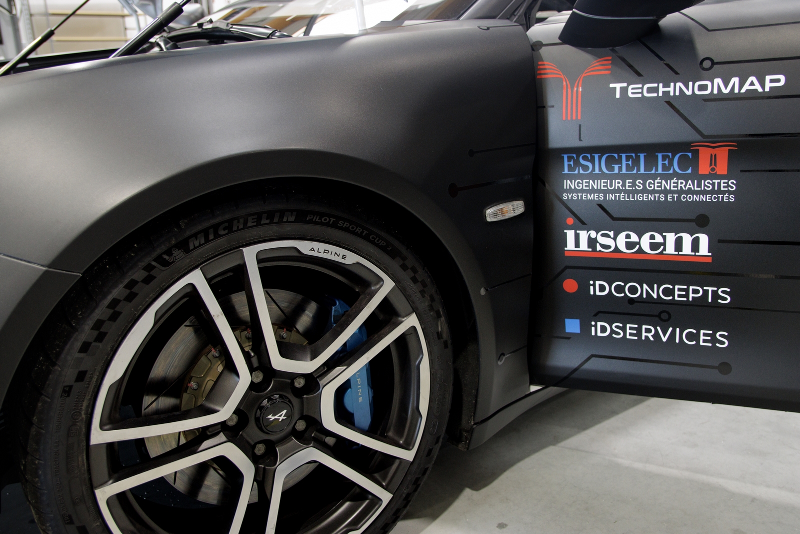 Découverte – Alpine A110 HE2HP : l’Alpine électrifiée existe déjà… et a ...