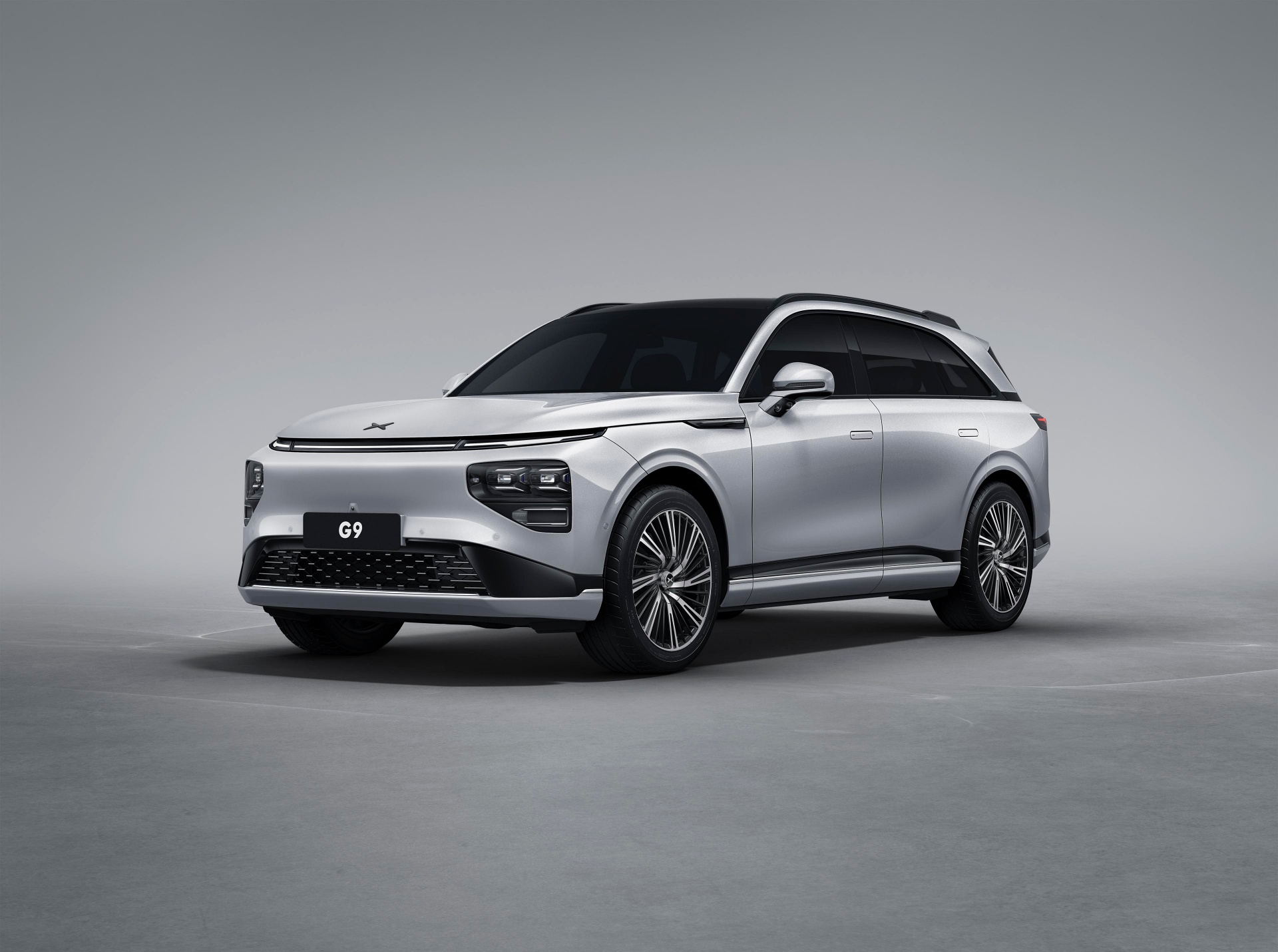 Xpeng lance le SUV électrique G9 avec la charge la plus rapide du monde