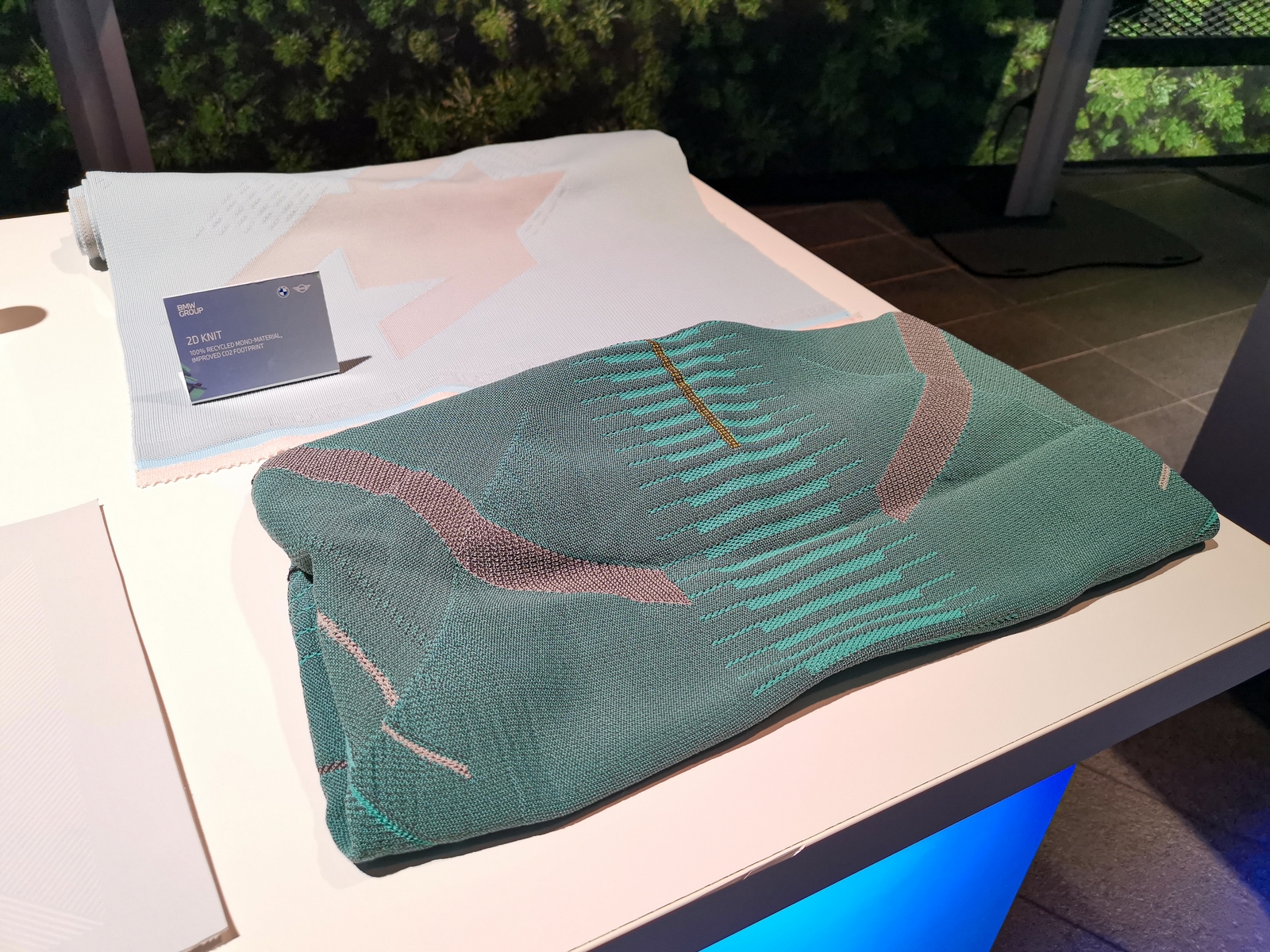 Reportage – BMW : à la découverte des nouveaux matériaux durables de ...