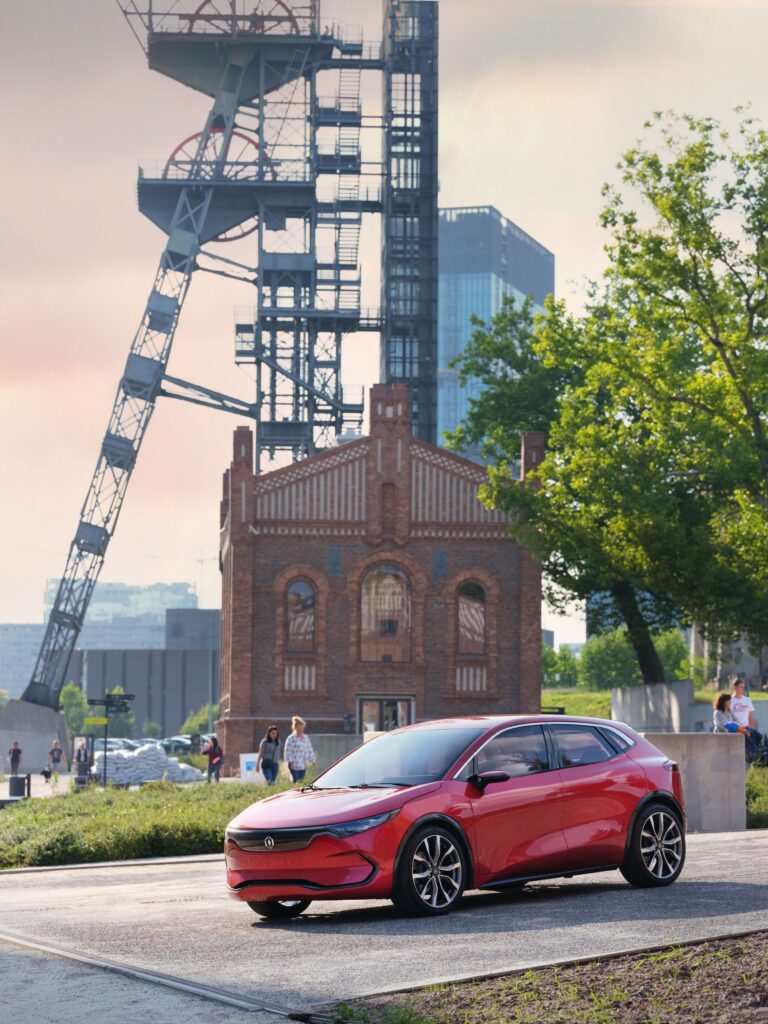 La start-up polonaise Izera utilisera une plateforme Geely