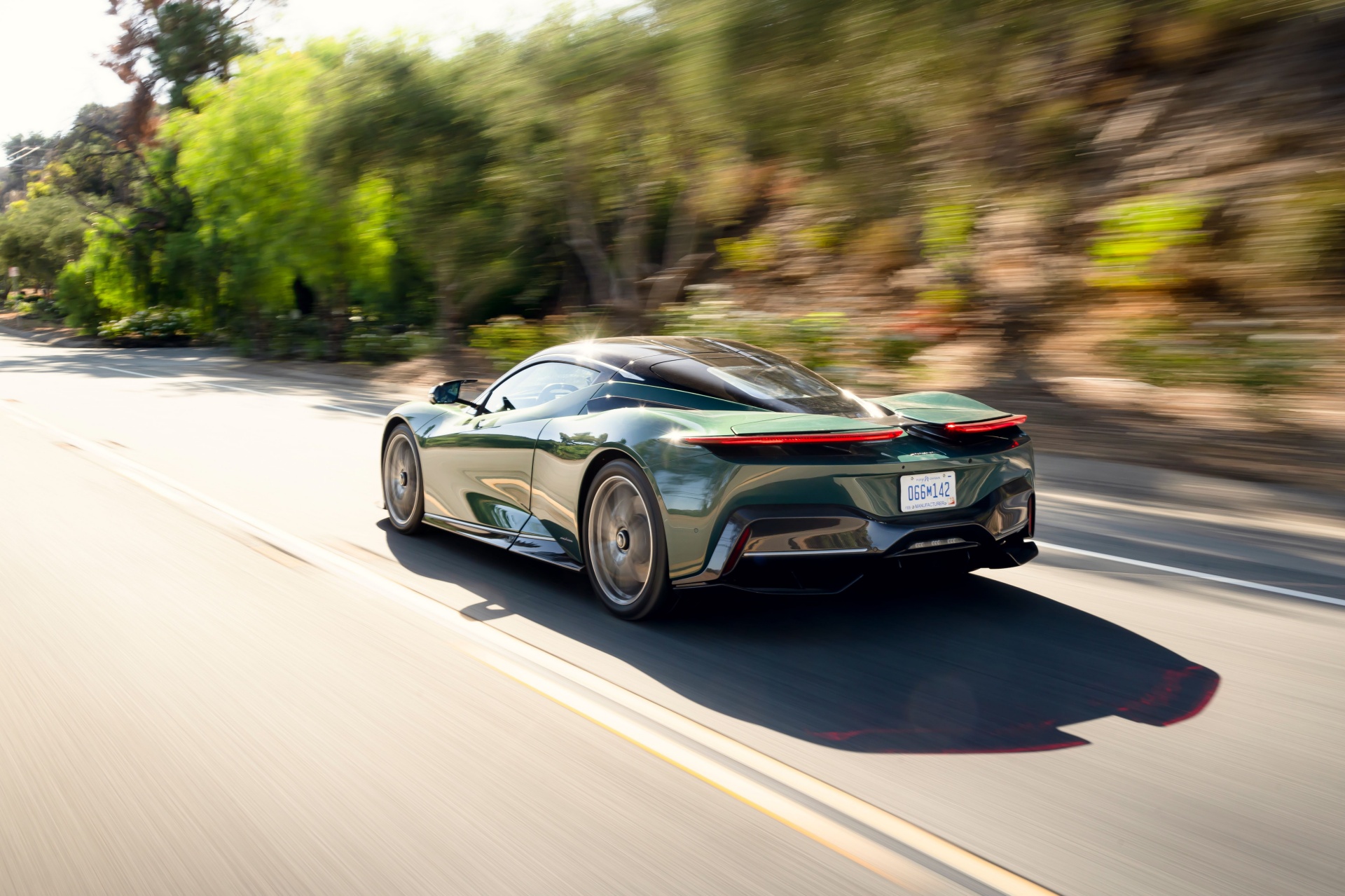 La Pininfarina Battista plus rapide de 0 à 100 km/h que la Rimac Nevera ...