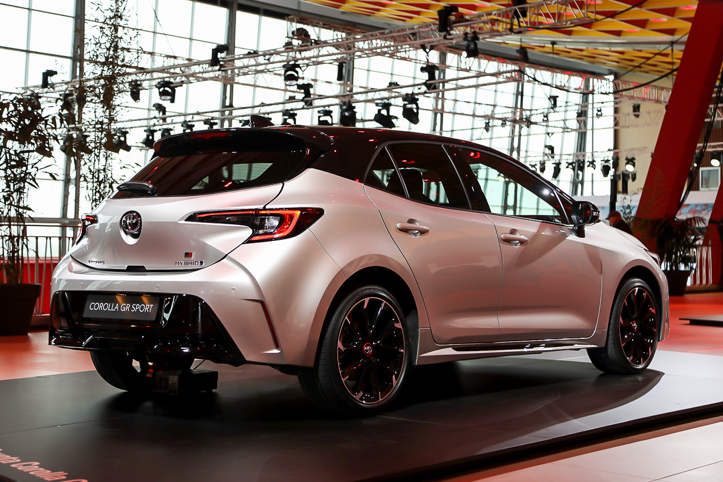 Reportage - Yaris Cross, RAV4, et Corolla GR Sport : la gamme hybride ...