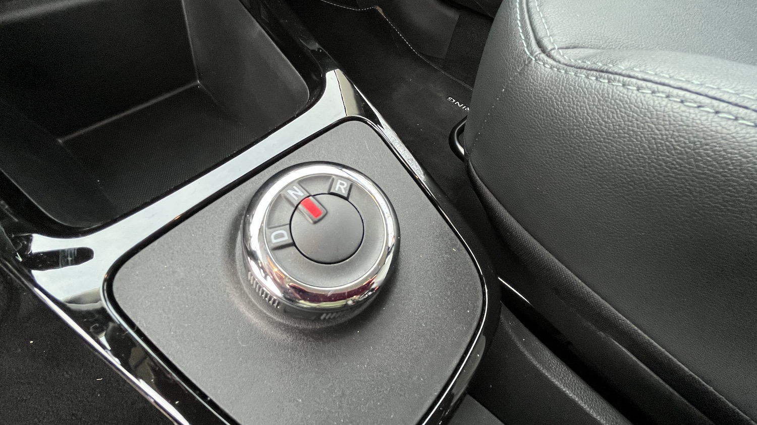 Essai vidéo - Dacia Spring électrique 2023 : mini restylage, maxi inflation