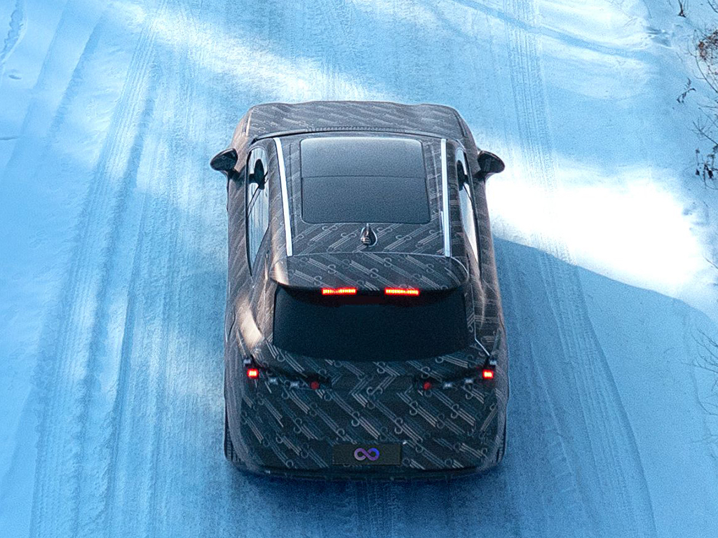 Le nouveau SUV hybride rechargeable Lynk&Co 08 arrive