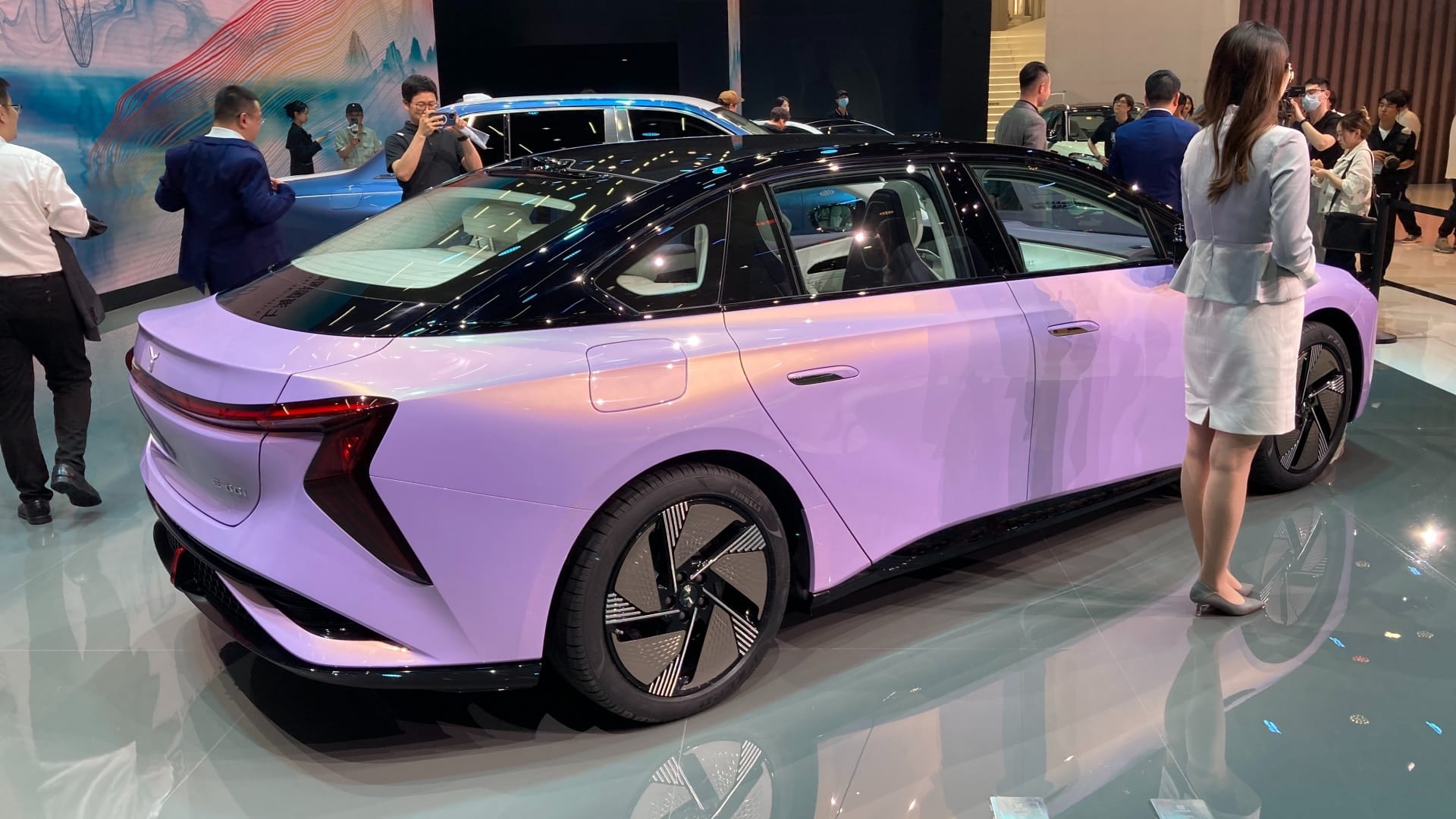 Avec les E001 et E202, HongQi veut survivre dans le nouveau monde électrique