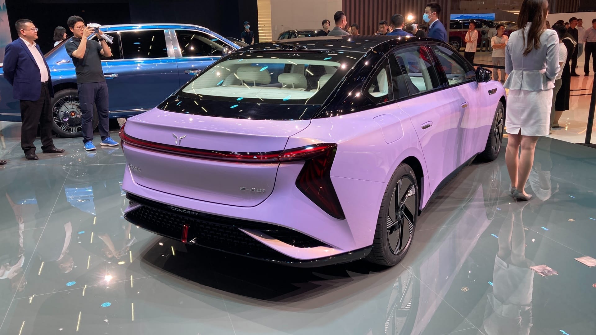 Avec les E001 et E202, HongQi veut survivre dans le nouveau monde électrique