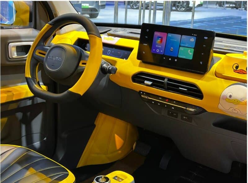 Vous verriez-vous au volant de cette Geely Panda Mini Little Yellow Duck