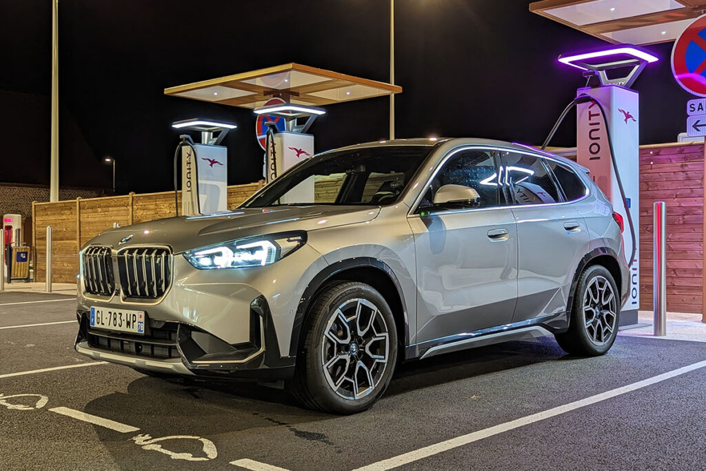 Essai – BMW iX1 xDrive30 : les temps de recharge et de voyage de notre ...