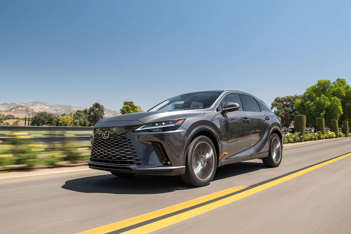Essai - Lexus RX 450h+ et 500h : pourquoi faire simple