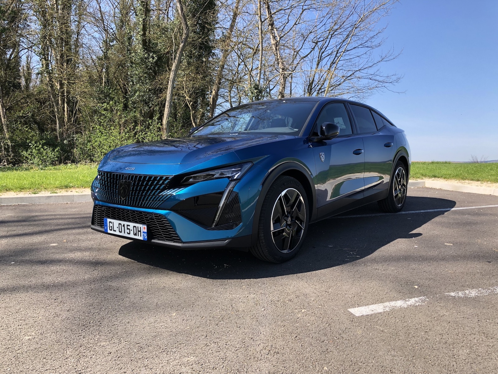 Essai - Peugeot 408 180 Hybrid : du look... et de l'efficience