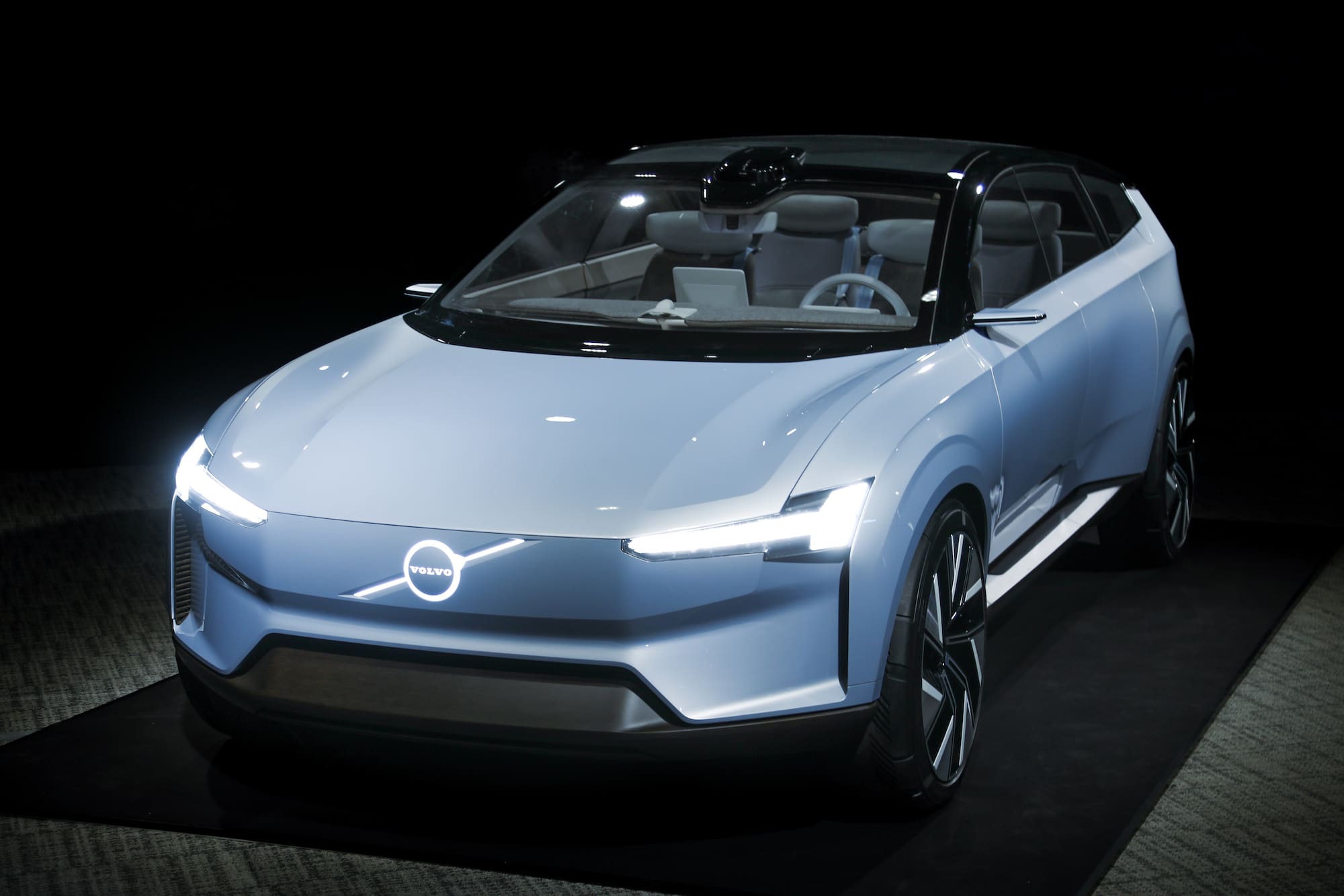 Volvo Recharge Concept : à bord du manifeste 100% électrique