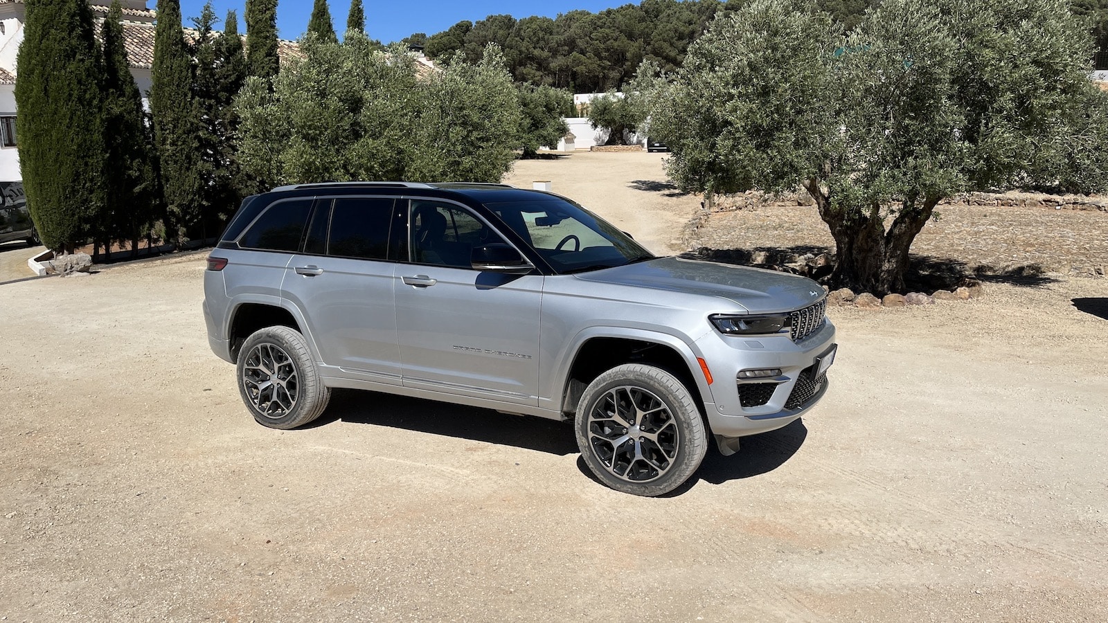 Essai - Jeep Grand Cherokee 4xe (2023) : un apache sans attache