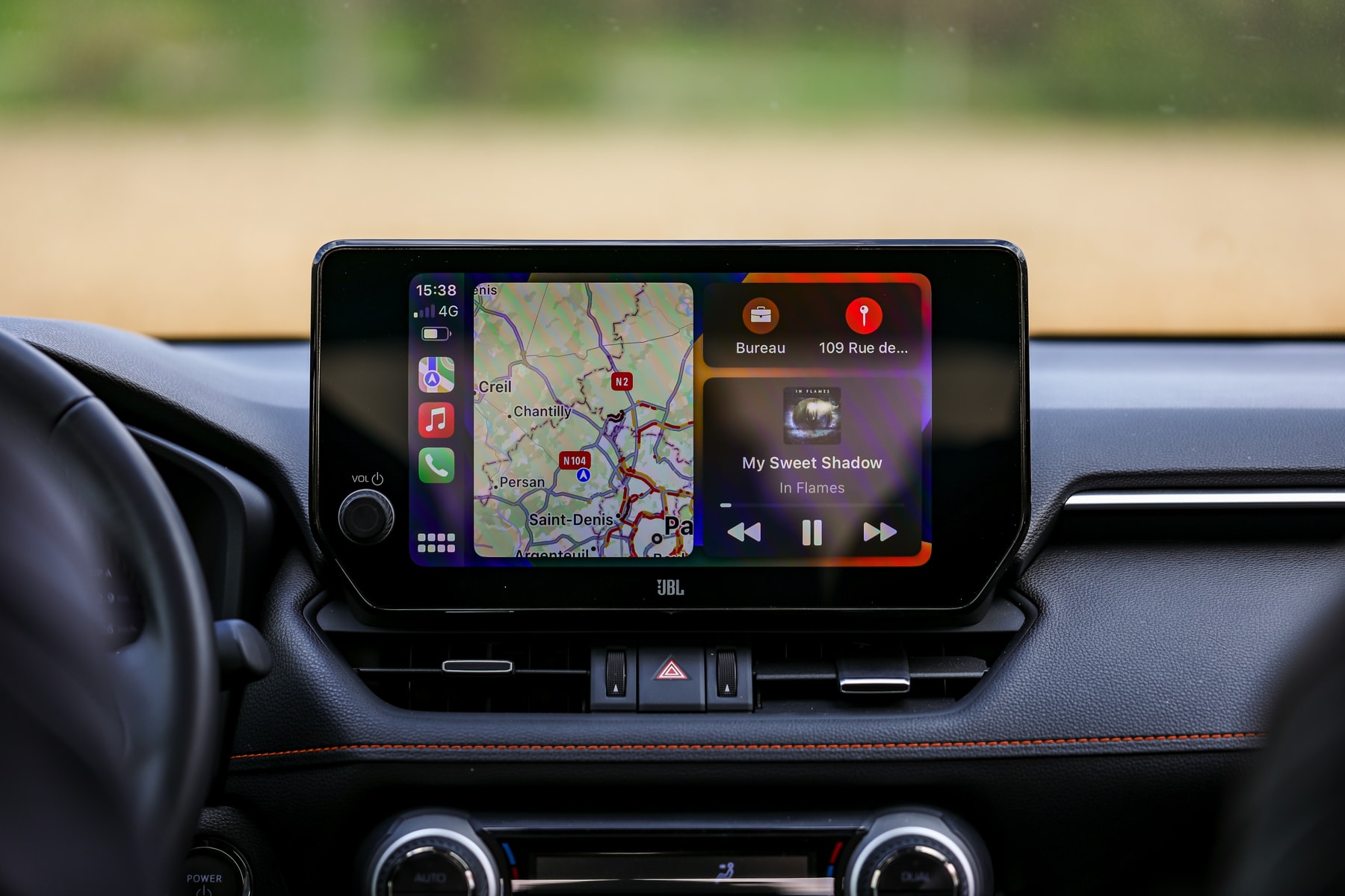 Toyota RAV4 Trail 2023 : ESSAI du SUV hybride au style aventurier