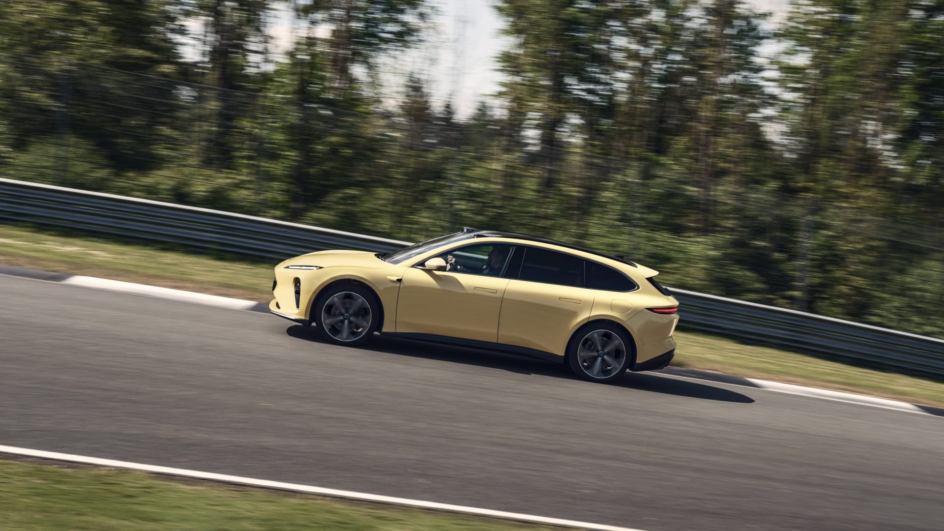 Voici la Nio ET5 Touring, un break électrique sexy