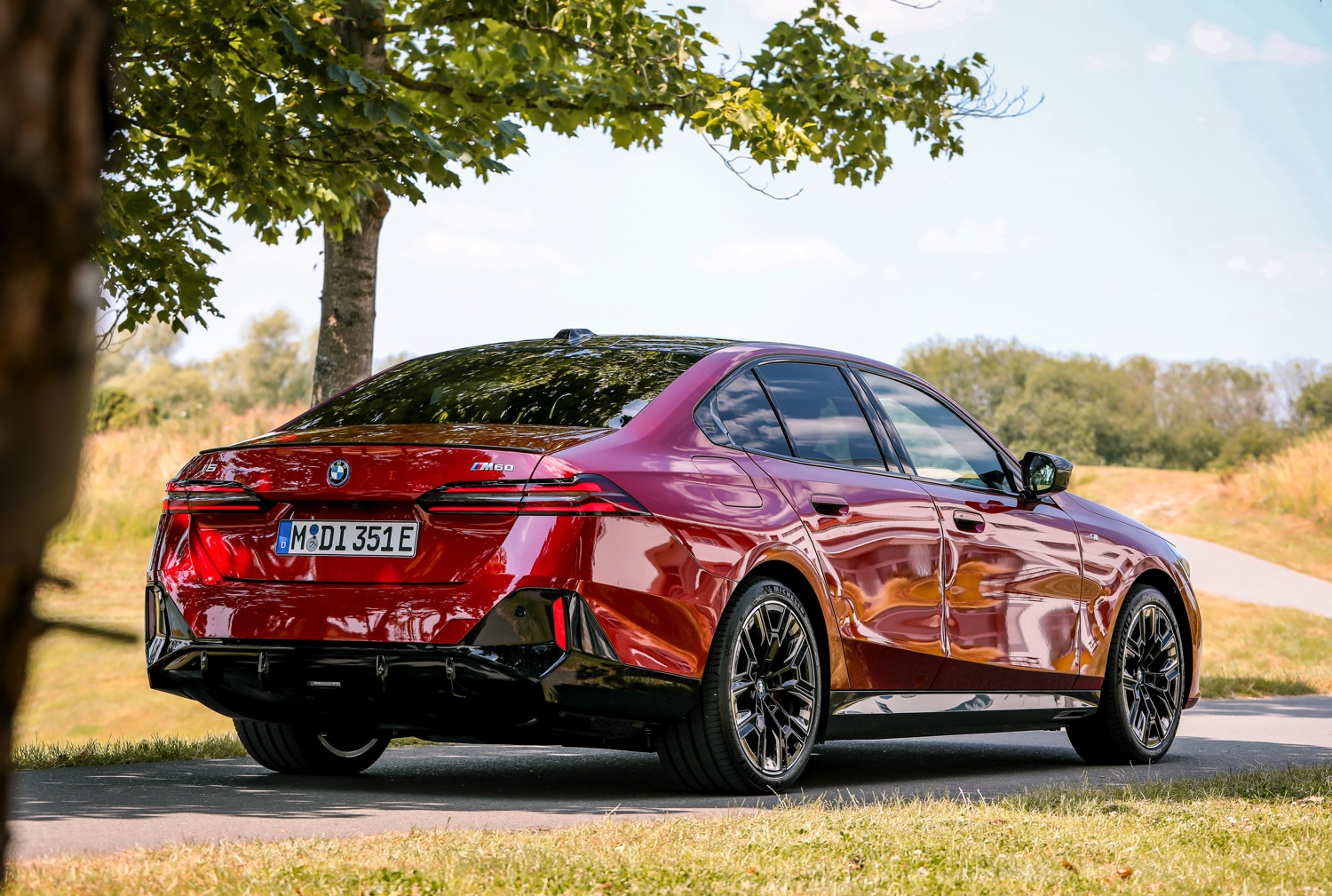 BMW i5 M60 xDrive : premier contact en photo à bord de la berline
