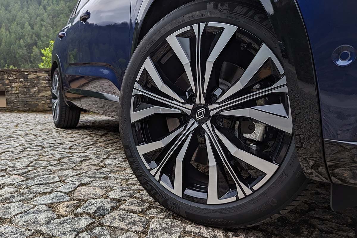 Essai - Renault Espace e-Tech : une sobre proposition chez les SUV 7 places