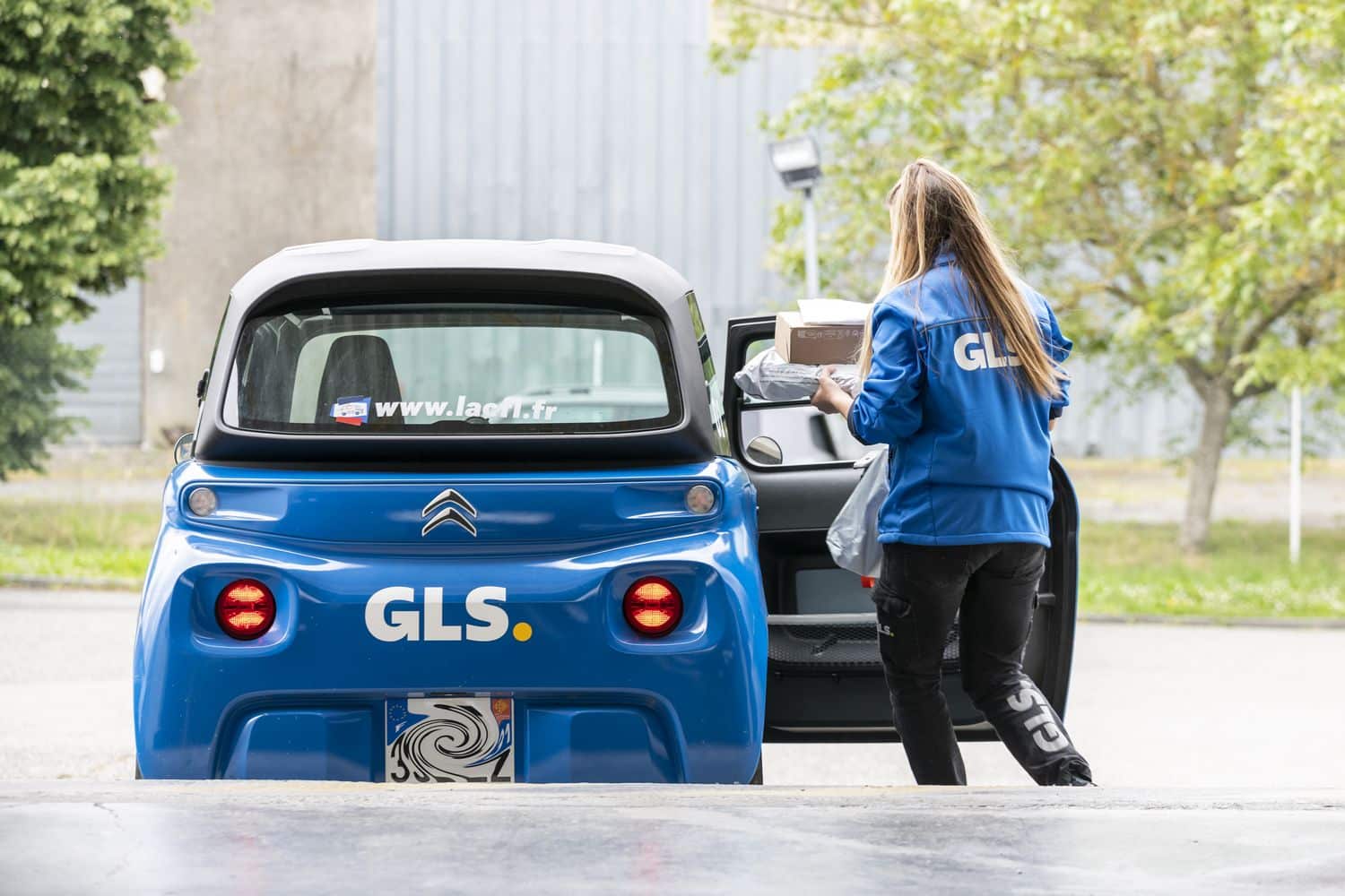 Ma vie en Citroën AMI : « L’AMI Cargo est parfaite pour la livraison du ...