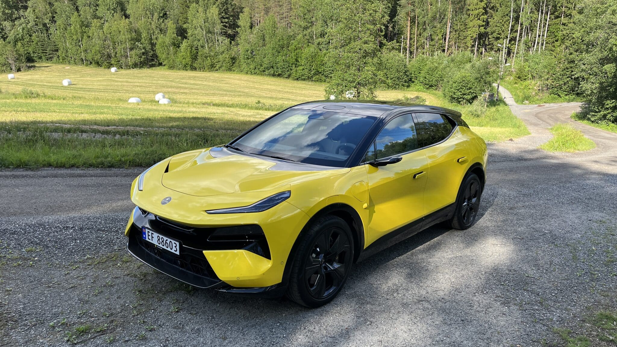 Essai - Lotus Eletre S : un colosse aux pieds agiles qui s'attaque au ...