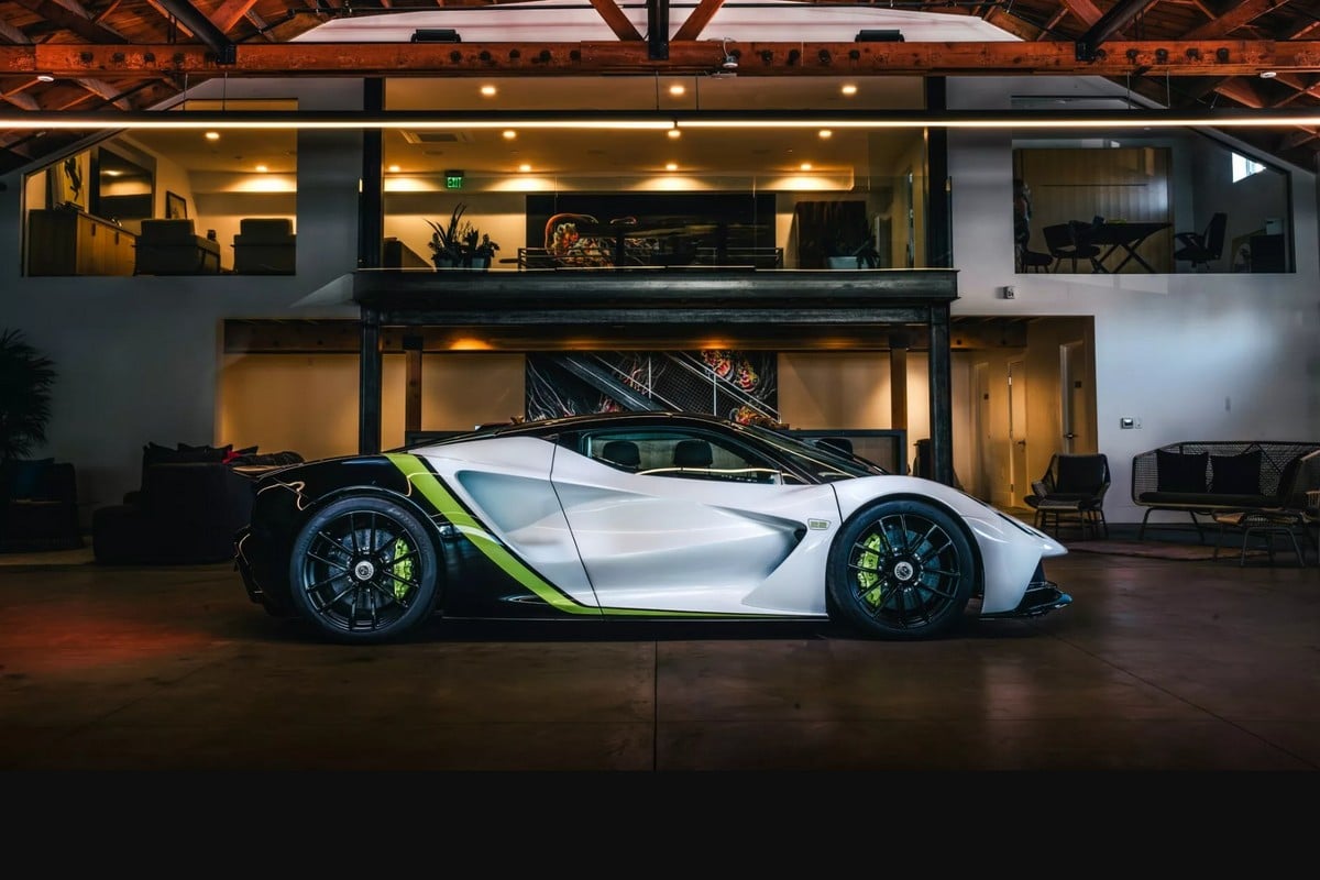 Une Lotus Evija spéciale livrée à un client célèbre à Pebble Beach