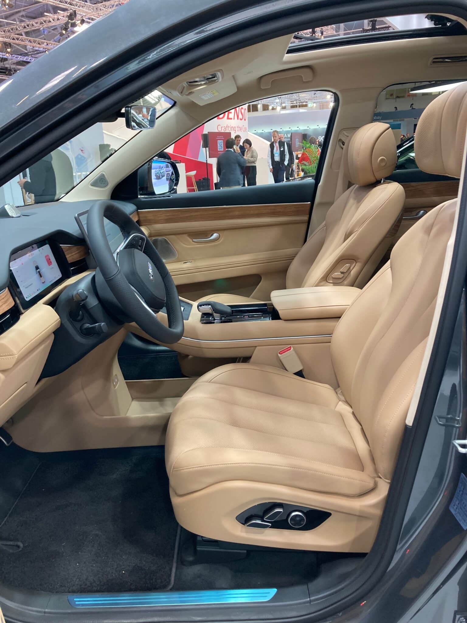 IAA Munich 2023 - Seres 7, un SUV 7 places à prolongateur d'autonomie