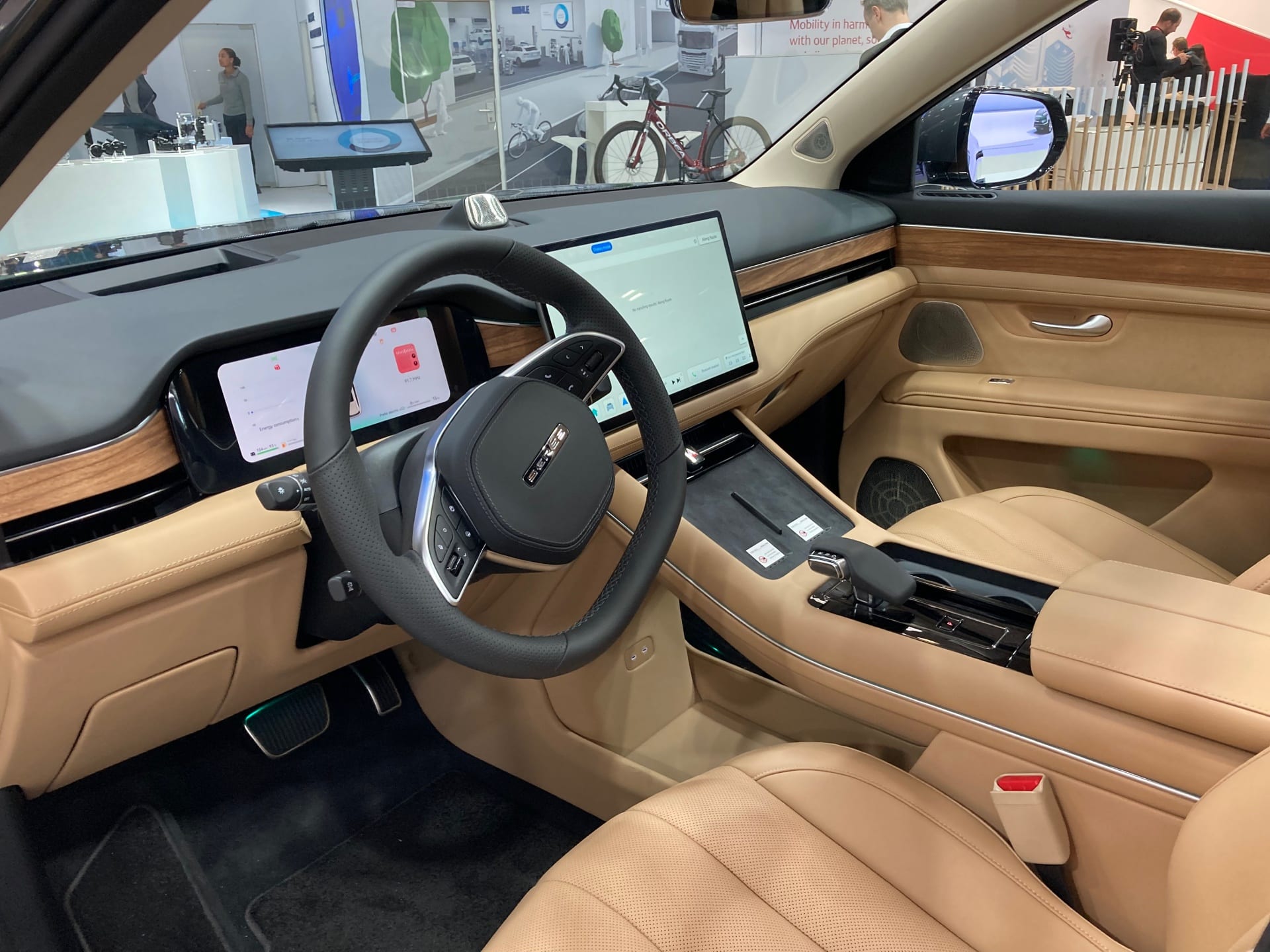 IAA Munich 2023 - Seres 7, un SUV 7 places à prolongateur d'autonomie